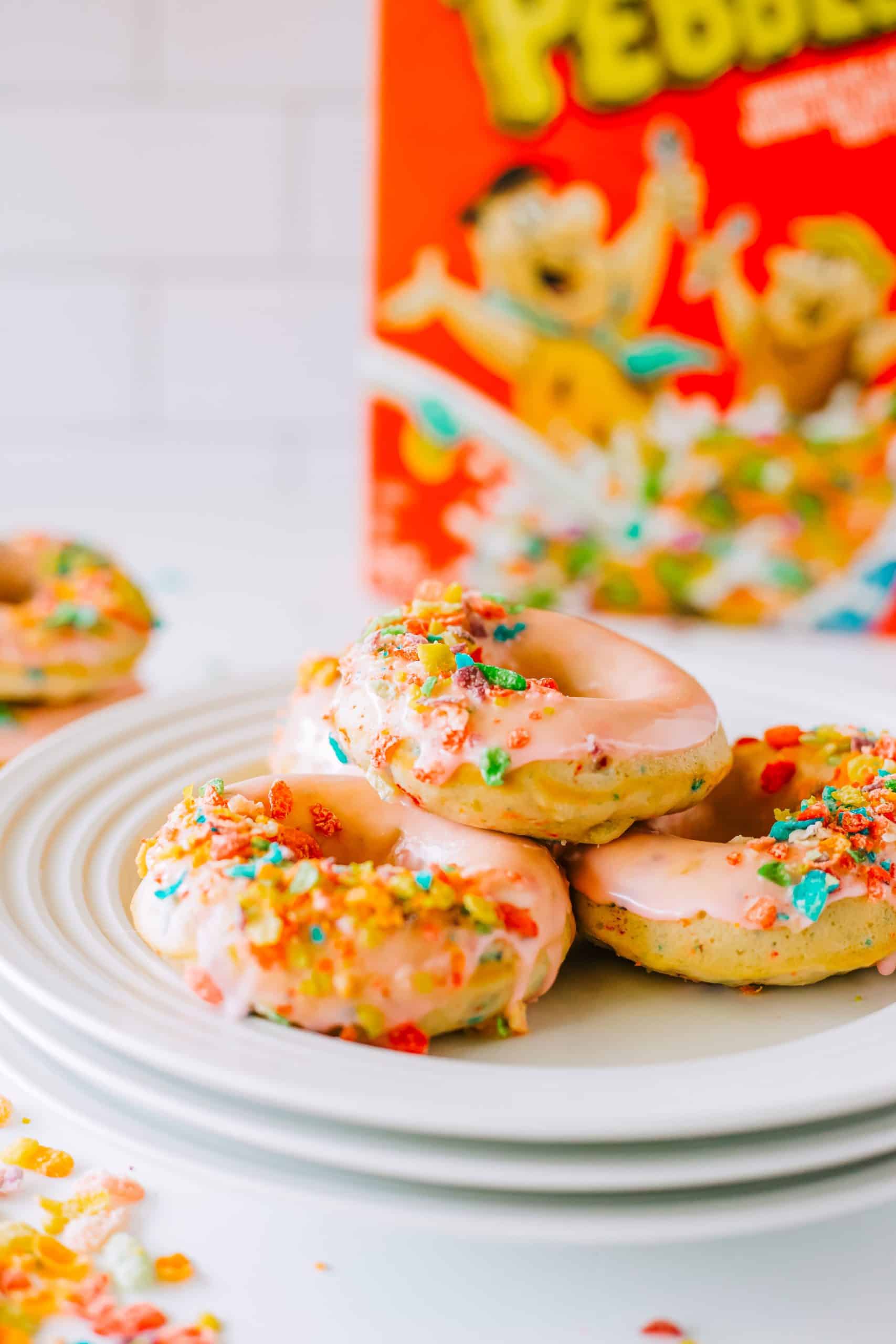 Mini Baked Fruity Pebbles Donuts Recipe - Cream Cheese + Lemon Squeeze